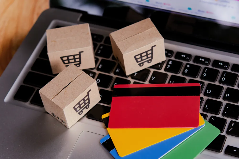 E-commerce brasileiro cresce 11,8% e chega a R$ 381 bi - E-Commerce Brasil