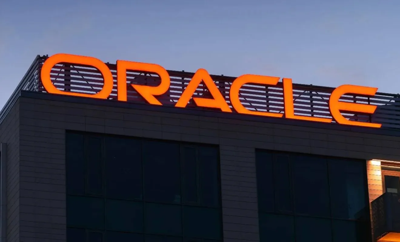 Oracle corta 21 mil empregos e projeta investimento de US$ 70 bilhões ...